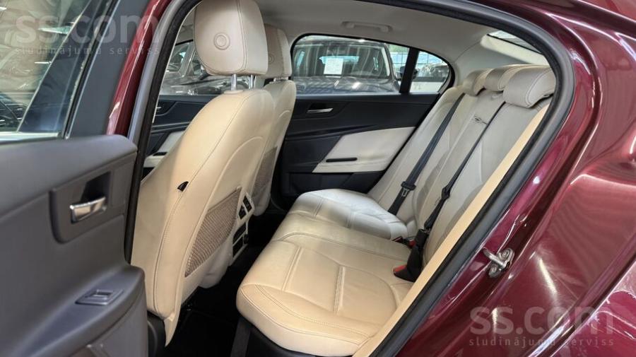 Red Jaguar XE 2016 in Riga, with an engine capacity of 2.00 L and mileage of 87 thousand km for 8900 €, photo 13 on AUTOMOTO.COM.LV