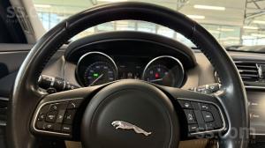 Red Jaguar XE 2016 in Riga, with an engine capacity of 2.00 L and mileage of 87 thousand km for 8900 €, photo 19 on AUTOMOTO.COM.LV