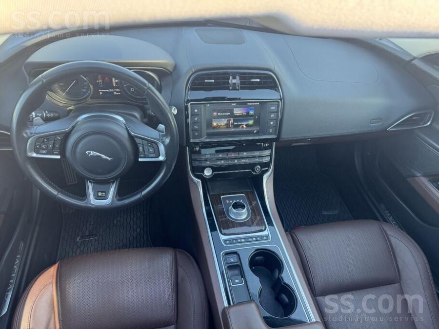 Jaguar XE 2015 in Riga, with an engine capacity of 2.00 L and mileage of 281 thousand km for 7995 €, photo 18 on AUTOMOTO.COM.LV
