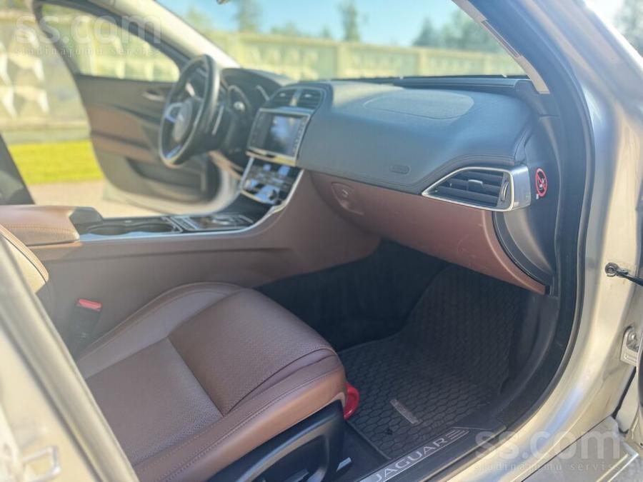 Jaguar XE 2015 in Riga, with an engine capacity of 2.00 L and mileage of 281 thousand km for 7995 €, photo 23 on AUTOMOTO.COM.LV