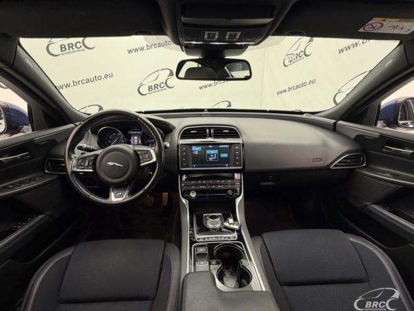 Jaguar XE 2015 Viļņa, ar dzinēja tilpumu 2.00 L un nobraukumu 155 tūkst. km par 7500 €, foto 3 vietnē AUTOMOTO.COM.LV