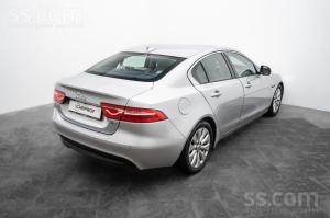 Jaguar XE 2016 in Tallinn, with an engine capacity of 2.00 L and mileage of 180 thousand km for 7999 €, photo 5 on AUTOMOTO.COM.LV