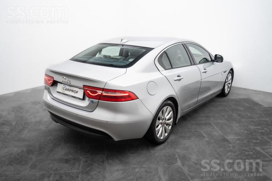 Jaguar XE 2016 in Tallinn, with an engine capacity of 2.00 L and mileage of 180 thousand km for 7999 €, photo 5 on AUTOMOTO.COM.LV