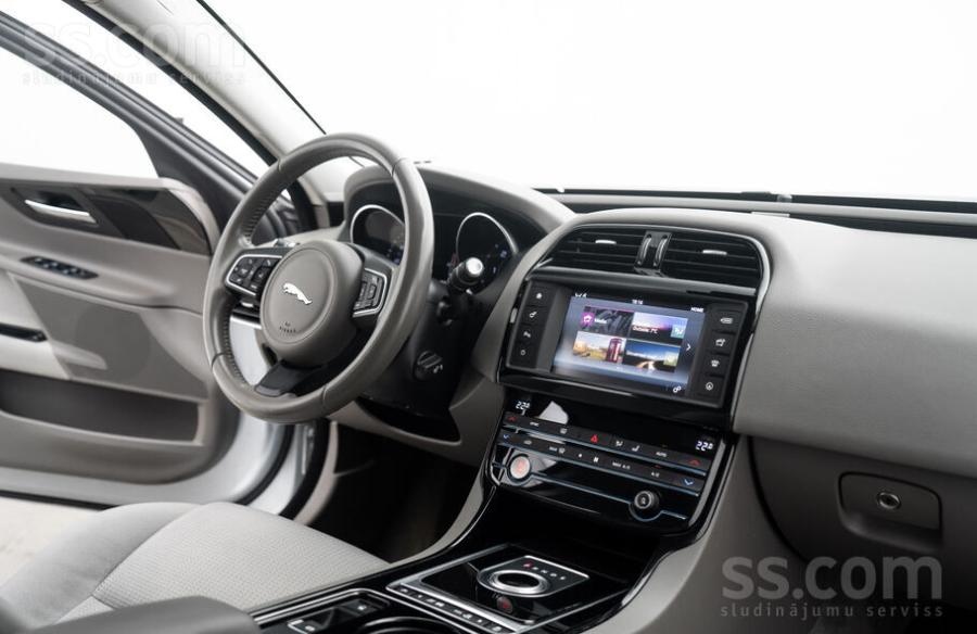 Jaguar XE 2016 in Tallinn, with an engine capacity of 2.00 L and mileage of 180 thousand km for 7999 €, photo 12 on AUTOMOTO.COM.LV