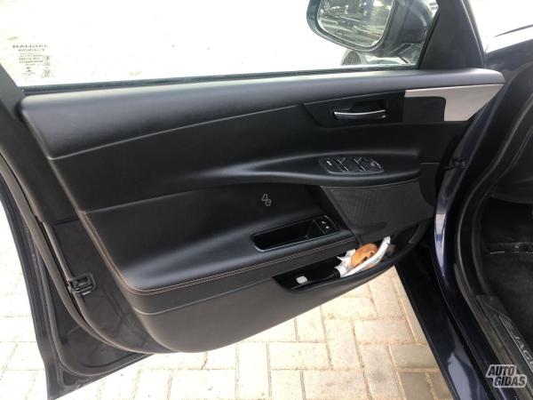 Jaguar XE 2016 Tauragė, ar dzinēja tilpumu 2.00 L un nobraukumu 176 tūkst. km par 7299 €, foto 10 vietnē AUTOMOTO.COM.LV