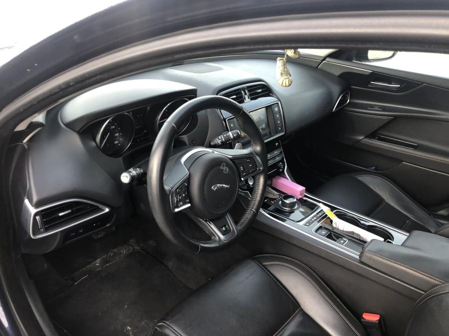 Jaguar XE 2016 Tauragė, ar dzinēja tilpumu 2.00 L un nobraukumu 176 tūkst. km par 7299 €, foto 13 vietnē AUTOMOTO.COM.LV