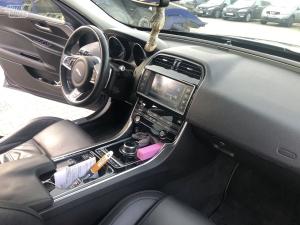 Jaguar XE 2016 Tauragė, ar dzinēja tilpumu 2.00 L un nobraukumu 176 tūkst. km par 7299 €, foto 18 vietnē AUTOMOTO.COM.LV
