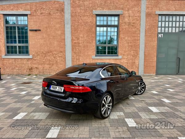 Jaguar XE 2016 Tallina, ar dzinēja tilpumu 2.00 L un nobraukumu 196 tūkst. km par 11999 €, foto 6 vietnē AUTOMOTO.COM.LV