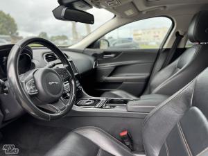Jaguar XE 2018 in Kretinga, with an engine capacity of 2.00 L and mileage of 168 thousand km for 8995 €, photo 16 on AUTOMOTO.COM.LV