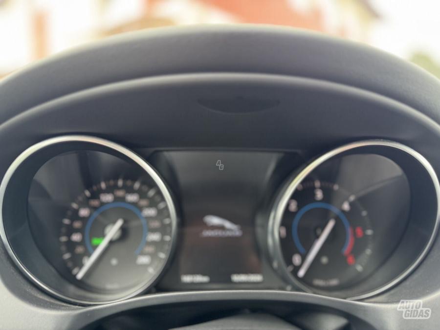 Jaguar XE 2018 in Kretinga, with an engine capacity of 2.00 L and mileage of 168 thousand km for 8995 €, photo 20 on AUTOMOTO.COM.LV
