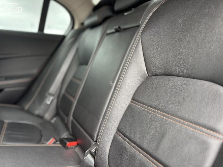 Jaguar XE 2018 in Kretinga, with an engine capacity of 2.00 L and mileage of 168 thousand km for 8995 €, photo 31 on AUTOMOTO.COM.LV