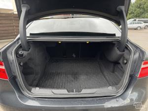 Jaguar XE 2018 in Kretinga, with an engine capacity of 2.00 L and mileage of 168 thousand km for 8995 €, photo 32 on AUTOMOTO.COM.LV