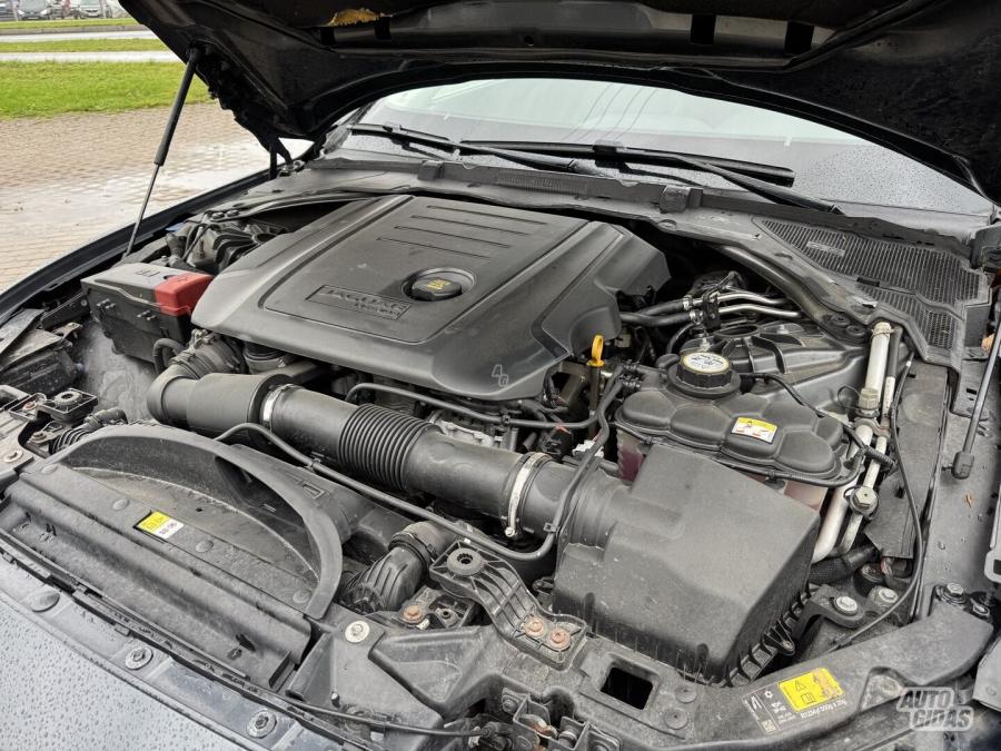 Jaguar XE 2018 in Kretinga, with an engine capacity of 2.00 L and mileage of 168 thousand km for 8995 €, photo 37 on AUTOMOTO.COM.LV