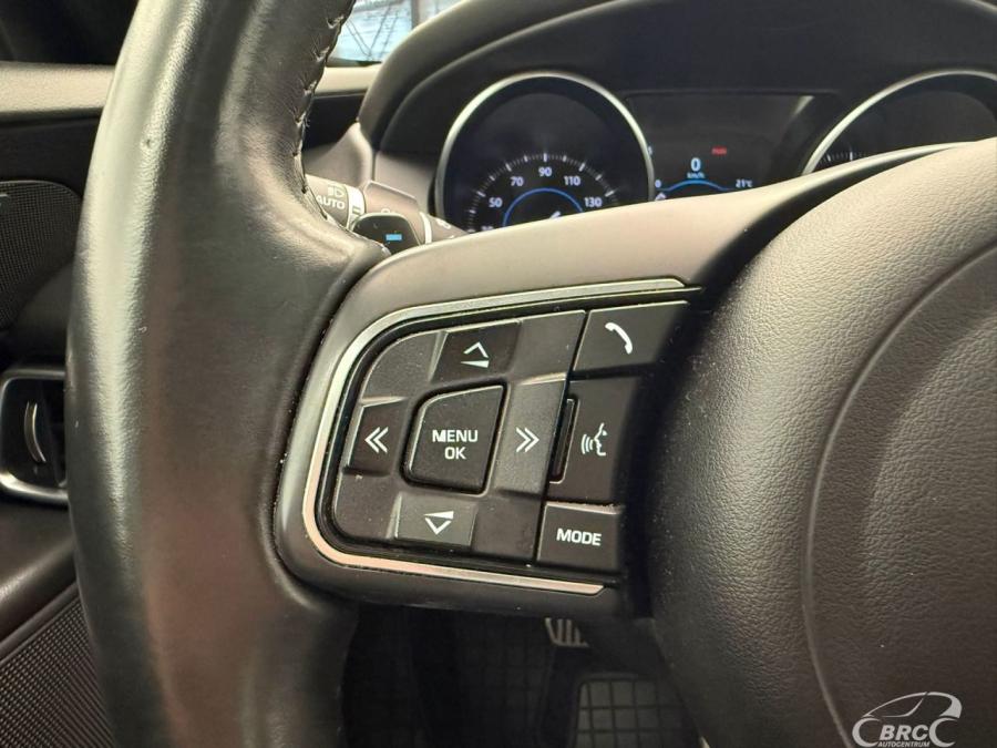 Jaguar XE 2019 Viļņa, ar dzinēja tilpumu 2.00 L un nobraukumu 63 tūkst. km par 17500 €, foto 5 vietnē AUTOMOTO.COM.LV