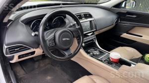 Balts Jaguar XE 2015 Jūrmala, ar dzinēja tilpumu 2.00 L un nobraukumu 269 tūkst. km par 6900 €, foto 13 vietnē AUTOMOTO.COM.LV