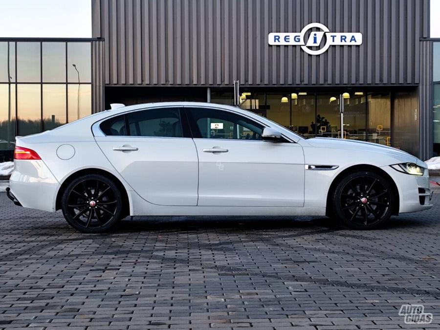 Balts Jaguar XE 2016 Šauļi, ar dzinēja tilpumu 2.00 L un nobraukumu 124 tūkst. km par 11600 €, foto 10 vietnē AUTOMOTO.COM.LV