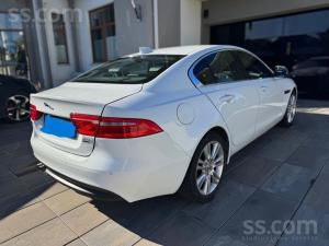 White Jaguar XE 2017 in Riga, with an engine capacity of 2.00 L and mileage of 158 thousand km for 10500 €, photo 3 on AUTOMOTO.COM.LV