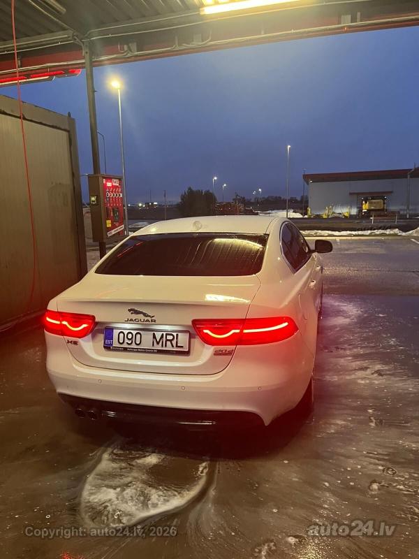 White Jaguar XE 2017 in Tartu, with an engine capacity of 2.00 L and mileage of 136 thousand km for 18000 €, photo 2 on AUTOMOTO.COM.LV