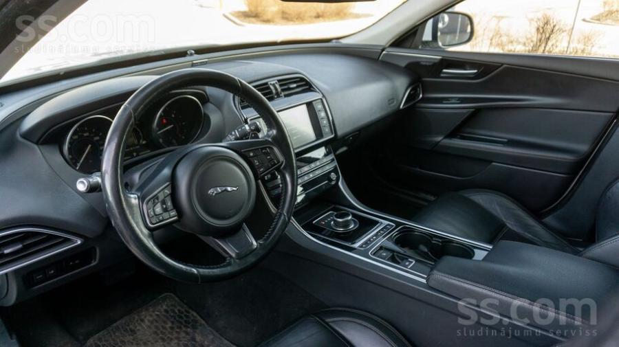 White Jaguar XE 2017 in Riga, with an engine capacity of 2.00 L and mileage of 158 thousand km for 8190 €, photo 10 on AUTOMOTO.COM.LV