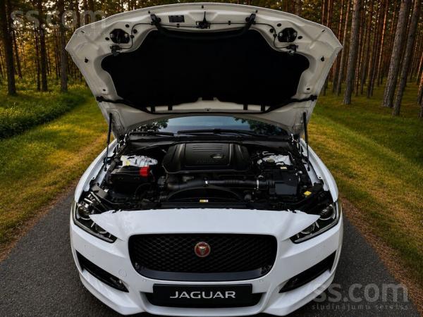 Balts Jaguar XE 2017 Rīga, ar dzinēja tilpumu 2.00 L un nobraukumu 160 tūkst. km par 13000 €, foto 7 vietnē AUTOMOTO.COM.LV