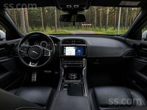 Balts Jaguar XE 2017 Rīga, ar dzinēja tilpumu 2.00 L un nobraukumu 160 tūkst. km par 13000 €, foto 15 vietnē AUTOMOTO.COM.LV