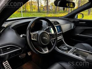 Balts Jaguar XE 2017 Rīga, ar dzinēja tilpumu 2.00 L un nobraukumu 160 tūkst. km par 13000 €, foto 16 vietnē AUTOMOTO.COM.LV