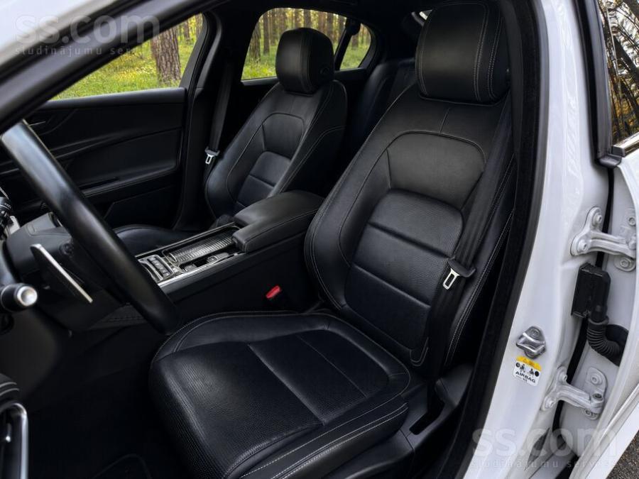 Balts Jaguar XE 2017 Rīga, ar dzinēja tilpumu 2.00 L un nobraukumu 160 tūkst. km par 13000 €, foto 19 vietnē AUTOMOTO.COM.LV