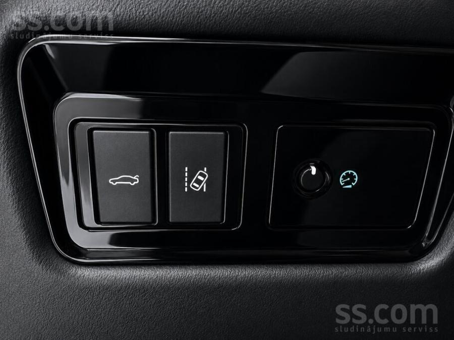 Balts Jaguar XE 2017 Rīga, ar dzinēja tilpumu 2.00 L un nobraukumu 160 tūkst. km par 13000 €, foto 20 vietnē AUTOMOTO.COM.LV