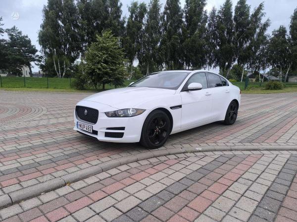 Balts Jaguar XE 2017 Viļņa, ar dzinēja tilpumu 2.00 L un nobraukumu 184 tūkst. km par 9900 €, foto 1 vietnē AUTOMOTO.COM.LV