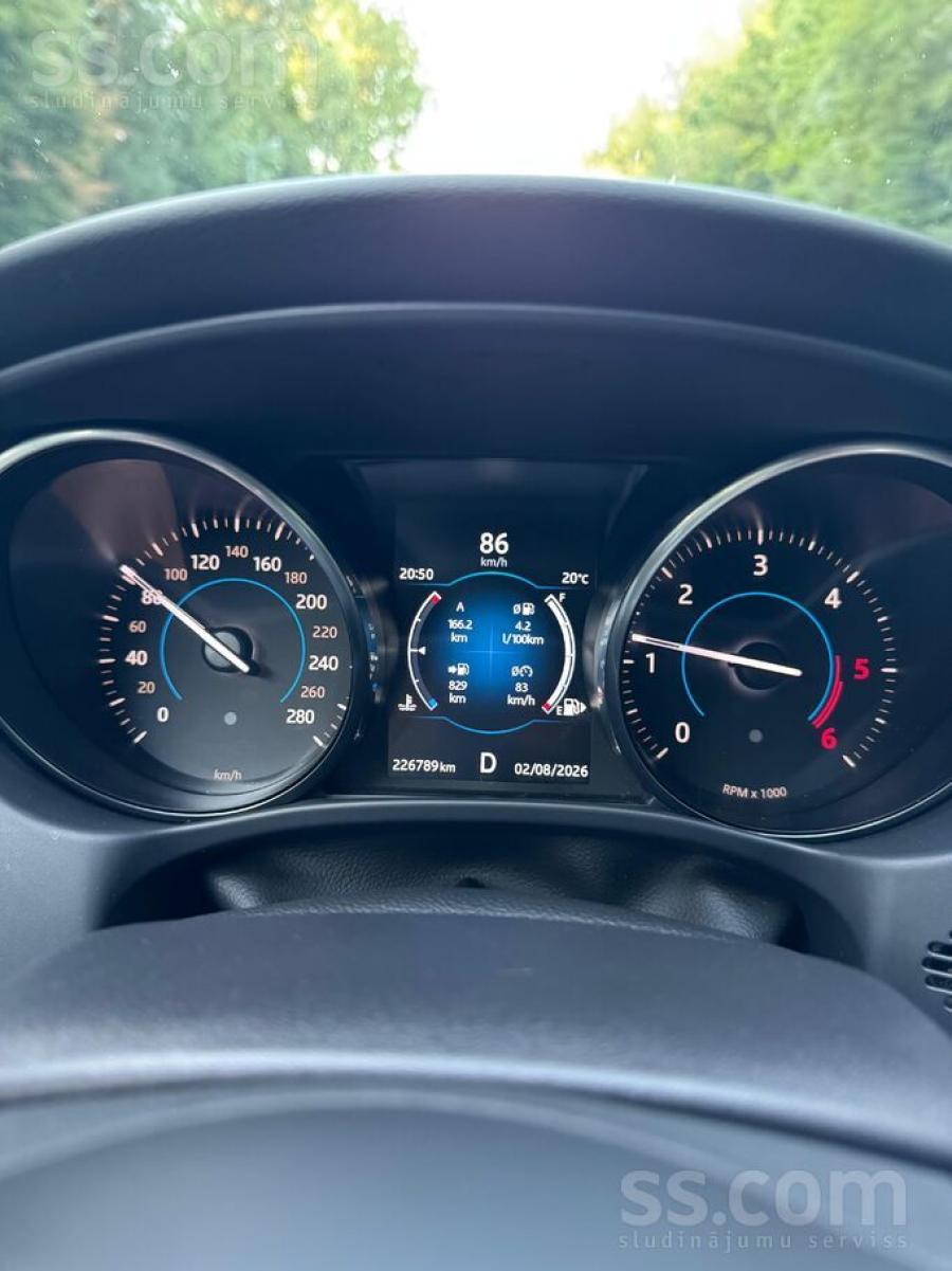 Balts Jaguar XE 2017 Rīga, ar dzinēja tilpumu 2.00 L un nobraukumu 227 tūkst. km par 7499 €, foto 21 vietnē AUTOMOTO.COM.LV