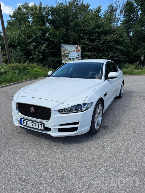 Balts Jaguar XE 2017 Rīga, ar dzinēja tilpumu 2.00 L un nobraukumu 227 tūkst. km par 6890 €, foto 1 vietnē AUTOMOTO.COM.LV