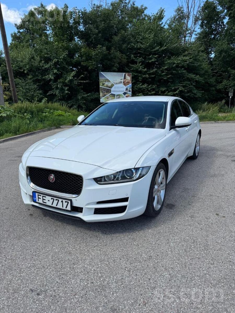 White Jaguar XE 2017 in Riga, with an engine capacity of 2.00 L and mileage of 227 thousand km for 6890 €, photo 1 on AUTOMOTO.COM.LV