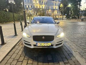 White Jaguar XE 2017 in Vilnius, with an engine capacity of 2.00 L and mileage of 140 thousand km for 9800 €, photo  on AUTOMOTO.COM.LV