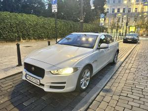 Белый Ягуар XE 2017 в Вильнюс, объемом двигателя 2.00 л и пробегом 140 тыс. км за 9800 €, фото 3 на AUTOMOTO.COM.LV