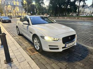 Белый Ягуар XE 2017 в Вильнюс, объемом двигателя 2.00 л и пробегом 140 тыс. км за 9800 €, фото 4 на AUTOMOTO.COM.LV