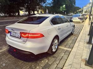 Белый Ягуар XE 2017 в Вильнюс, объемом двигателя 2.00 л и пробегом 140 тыс. км за 9800 €, фото 6 на AUTOMOTO.COM.LV