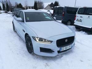 White Jaguar XE 2018 in Taurage, with an engine capacity of 2.00 L and mileage of 110 thousand km for 9200 €, photo 3 on AUTOMOTO.COM.LV