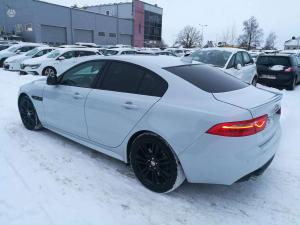 White Jaguar XE 2018 in Taurage, with an engine capacity of 2.00 L and mileage of 110 thousand km for 9200 €, photo 8 on AUTOMOTO.COM.LV