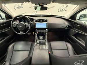 Balts Jaguar XE 2019 Viļņa, ar dzinēja tilpumu 2.00 L un nobraukumu 63 tūkst. km par 17500 €, foto 5 vietnē AUTOMOTO.COM.LV