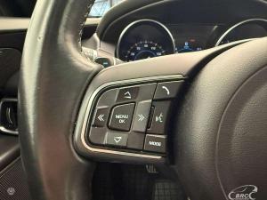 Balts Jaguar XE 2019 Viļņa, ar dzinēja tilpumu 2.00 L un nobraukumu 63 tūkst. km par 17500 €, foto 6 vietnē AUTOMOTO.COM.LV