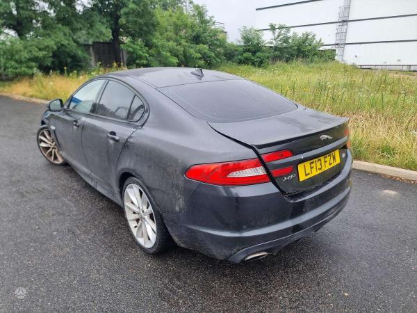 Melns Jaguar XF 2013 Jonava, ar dzinēja tilpumu 3.00 L un nobraukumu 80 tūkst. km par 2999 €, foto 5 vietnē AUTOMOTO.COM.LV