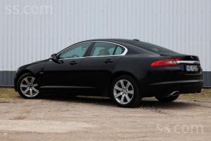 Melns Jaguar XF 2008 Rīga, ar dzinēja tilpumu 2.70 L un nobraukumu 199 tūkst. km par 16000 €, foto 6 vietnē AUTOMOTO.COM.LV