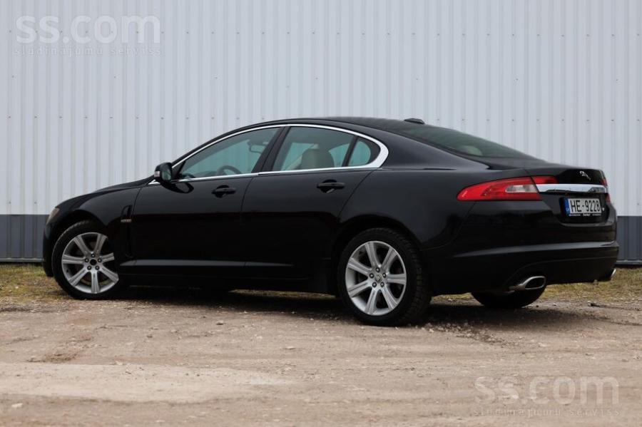 Melns Jaguar XF 2008 Rīga, ar dzinēja tilpumu 2.70 L un nobraukumu 199 tūkst. km par 16000 €, foto 6 vietnē AUTOMOTO.COM.LV