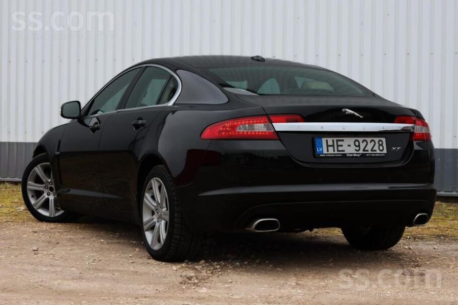 Melns Jaguar XF 2008 Rīga, ar dzinēja tilpumu 2.70 L un nobraukumu 199 tūkst. km par 16000 €, foto 7 vietnē AUTOMOTO.COM.LV