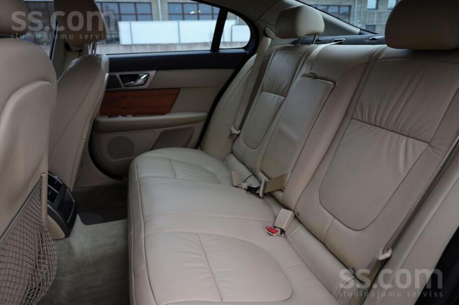 Melns Jaguar XF 2008 Rīga, ar dzinēja tilpumu 2.70 L un nobraukumu 199 tūkst. km par 16000 €, foto 17 vietnē AUTOMOTO.COM.LV