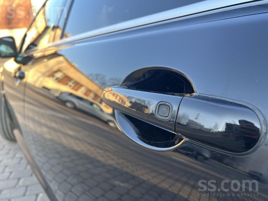 Black Jaguar XF 2008 in Riga, with an engine capacity of 2.70 L and mileage of 269 thousand km for 5200 €, photo 19 on AUTOMOTO.COM.LV