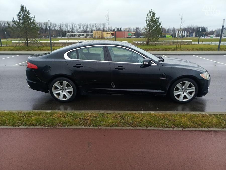 Melns Jaguar XF 2008 Kretinga, ar dzinēja tilpumu 2.70 L un nobraukumu 347 tūkst. km par 2850 €, foto 4 vietnē AUTOMOTO.COM.LV