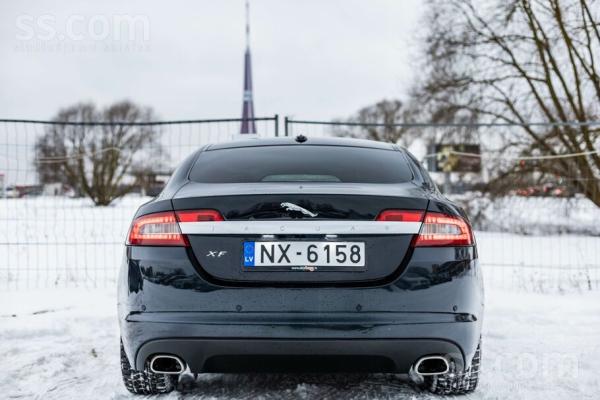 Melns Jaguar XF 2008 Rīga, ar dzinēja tilpumu 3.00 L un nobraukumu 223 tūkst. km par 5290 €, foto 7 vietnē AUTOMOTO.COM.LV