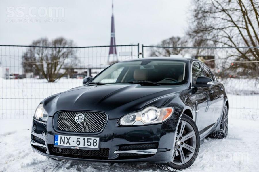 Black Jaguar XF 2008 in Riga, with an engine capacity of 3.00 L and mileage of 223 thousand km for 5290 €, photo 1 on AUTOMOTO.COM.LV