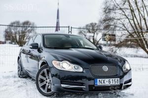 Black Jaguar XF 2008 in Riga, with an engine capacity of 3.00 L and mileage of 223 thousand km for 5290 €, photo 3 on AUTOMOTO.COM.LV